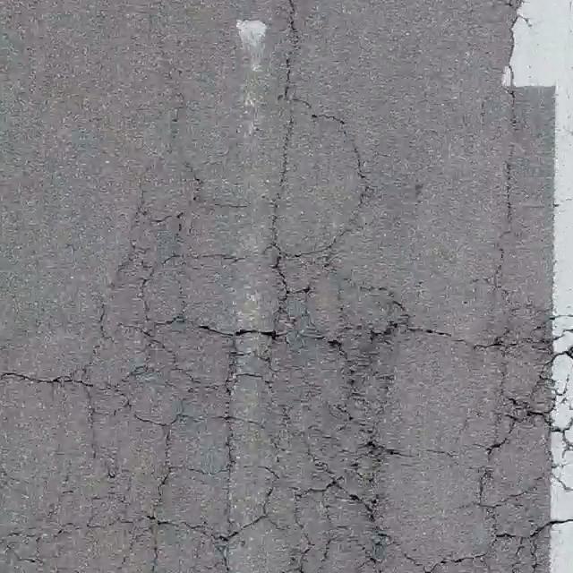 Pavement cracks from UAV imagery Object Detection Dataset by nimi