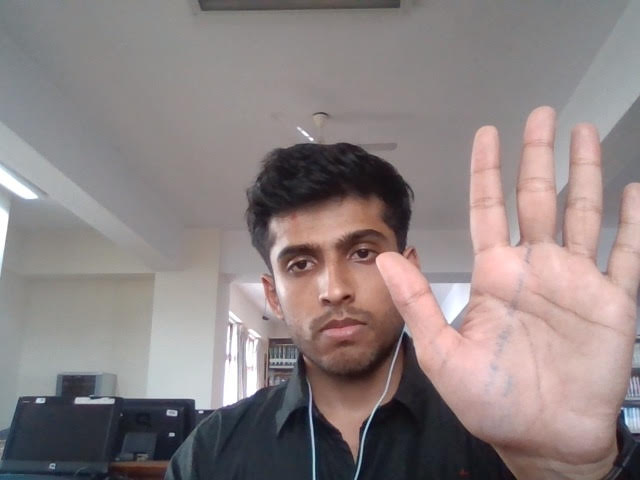 RR (rr-r1mr5) - Roboflow Universe