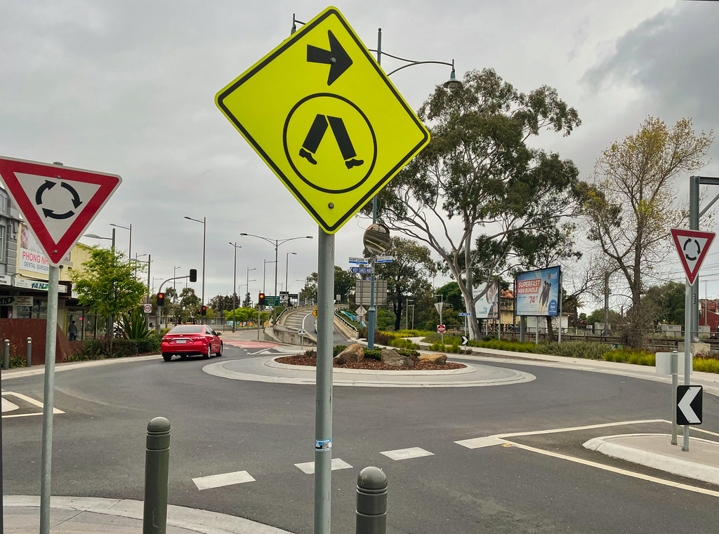 QLD traffic signs Object Detection Dataset by Wan Shi Tong