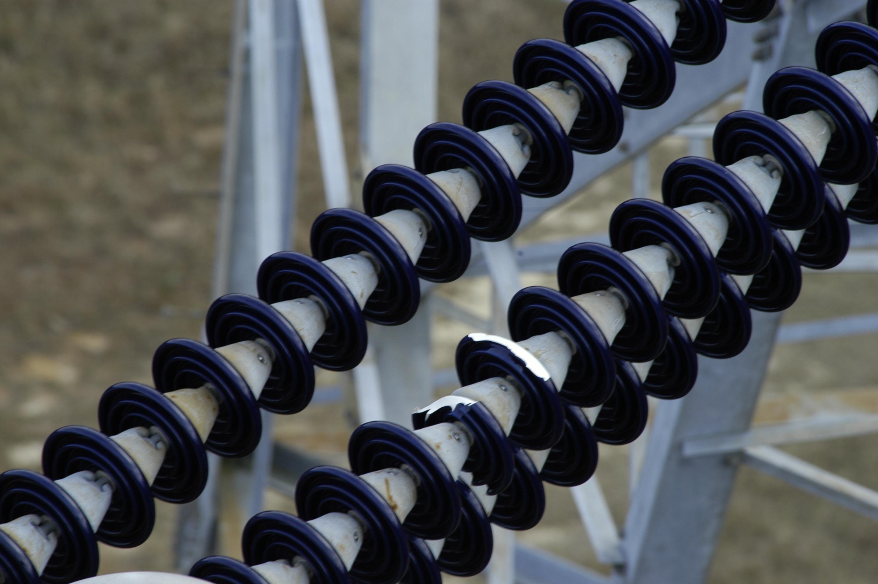 insulator-detection Object Detection Dataset by YOLOlearn