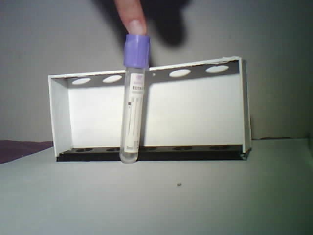 Sample_tubes_detect Object Detection Model by Leylita