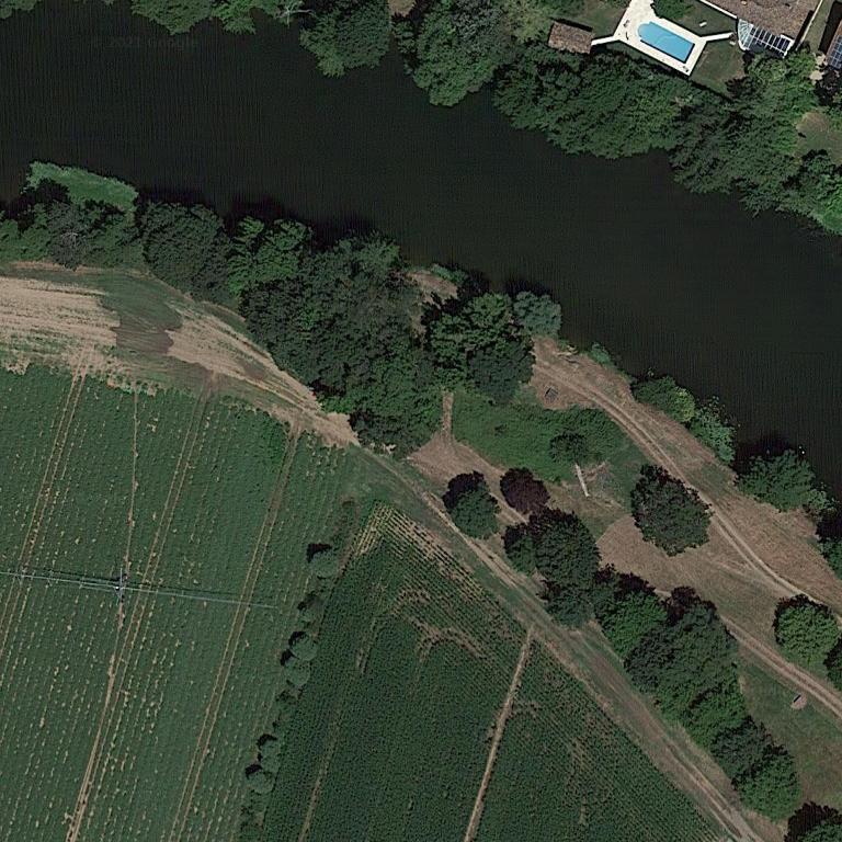 roads Instance Segmentation Model by Student