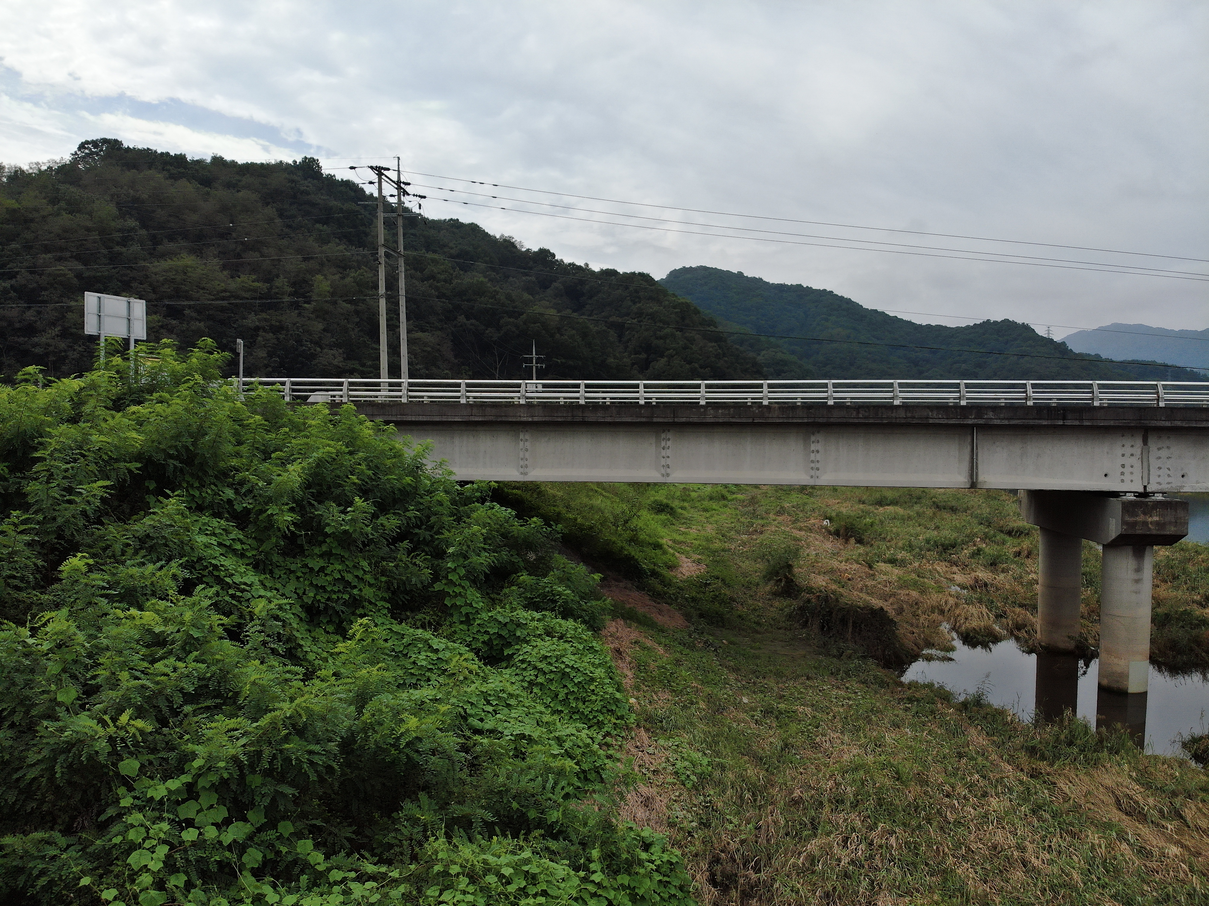 Bridge-crack-detection Object Detection Dataset by project-ya1zp