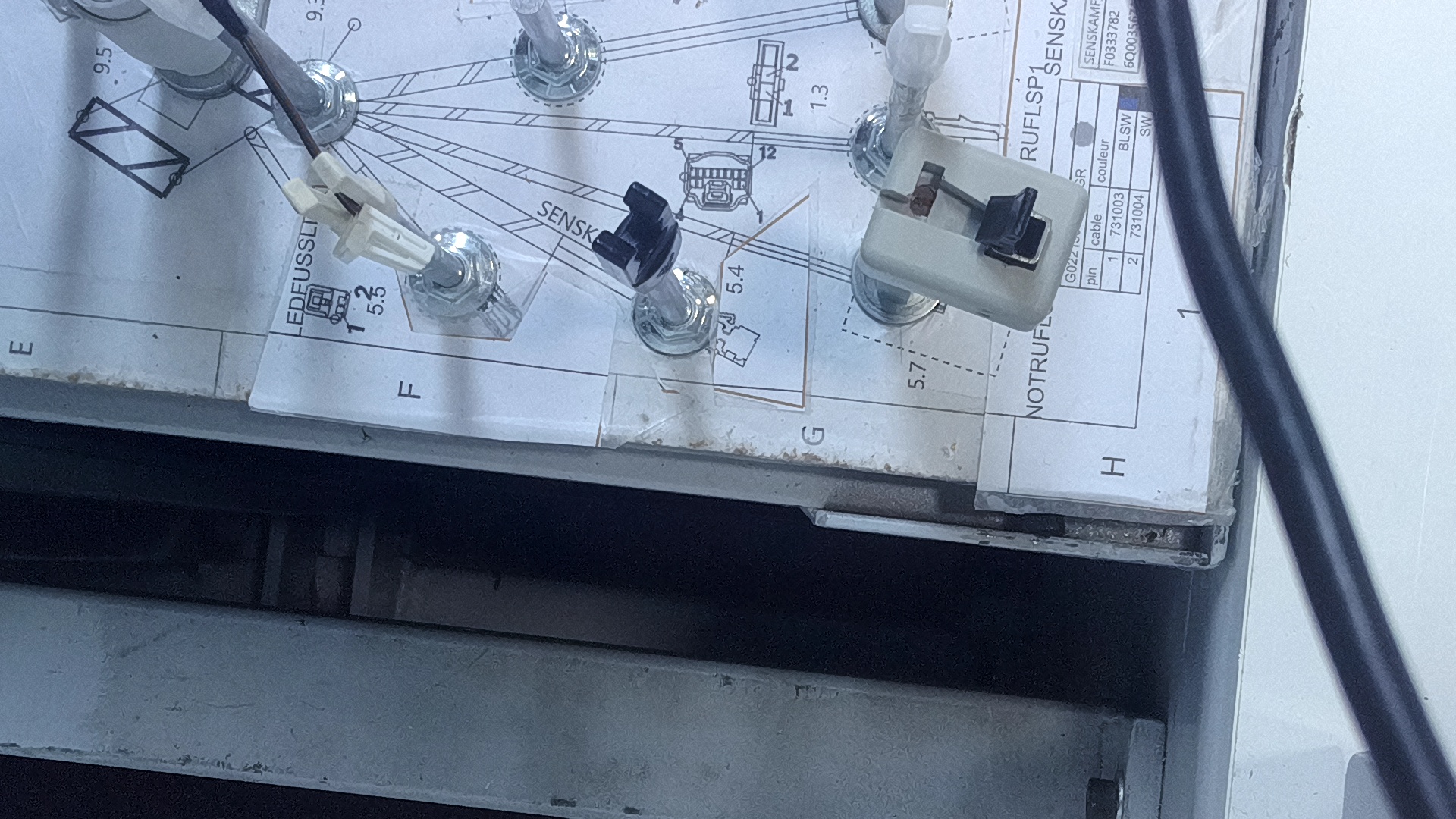 ledfussli Object Detection Dataset and Pre-Trained Model by pfe eya