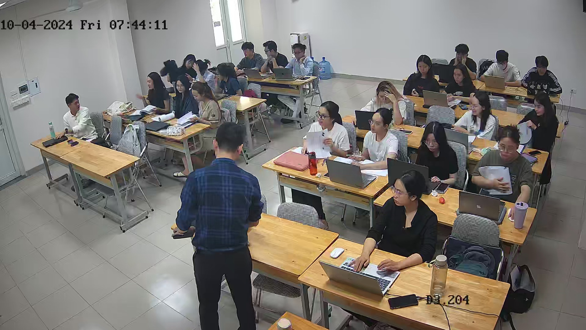 student behavior - Roboflow Universe