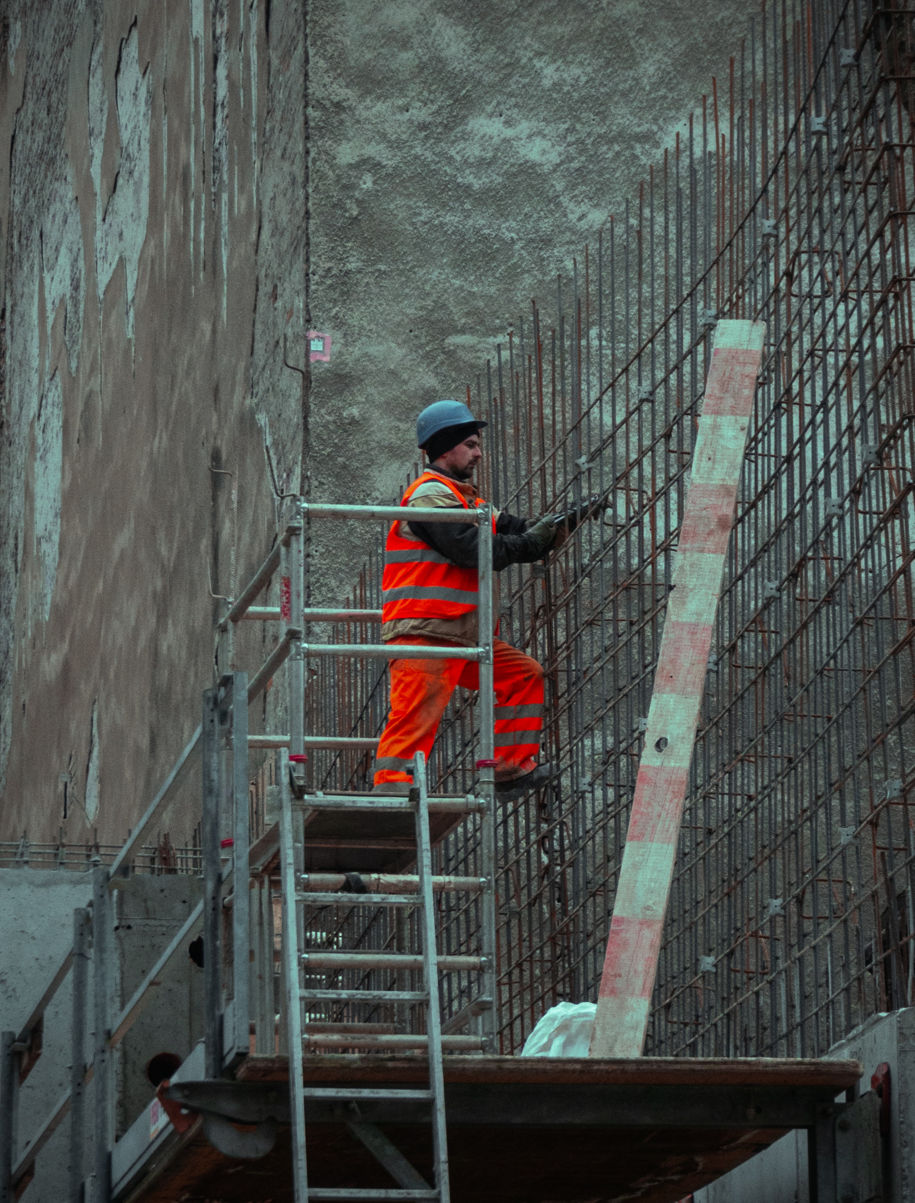 Alert for safety violation(ppe detection) Object Detection Model by ...