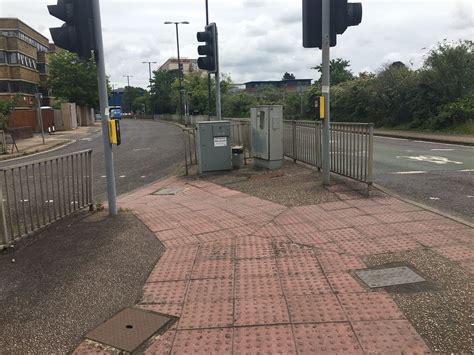 Traffic Signals Object Detection Model by OCR Testing