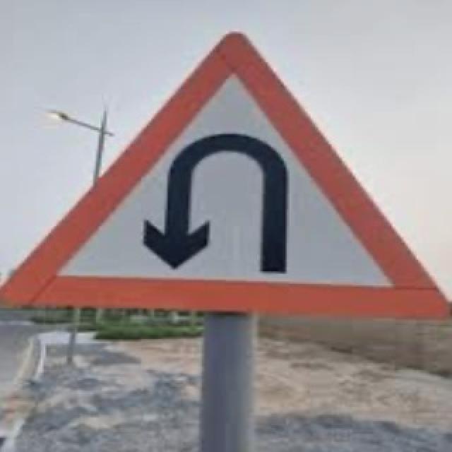 Road Sign detection Object Detection Model by Traffic Sign Detection Yolo