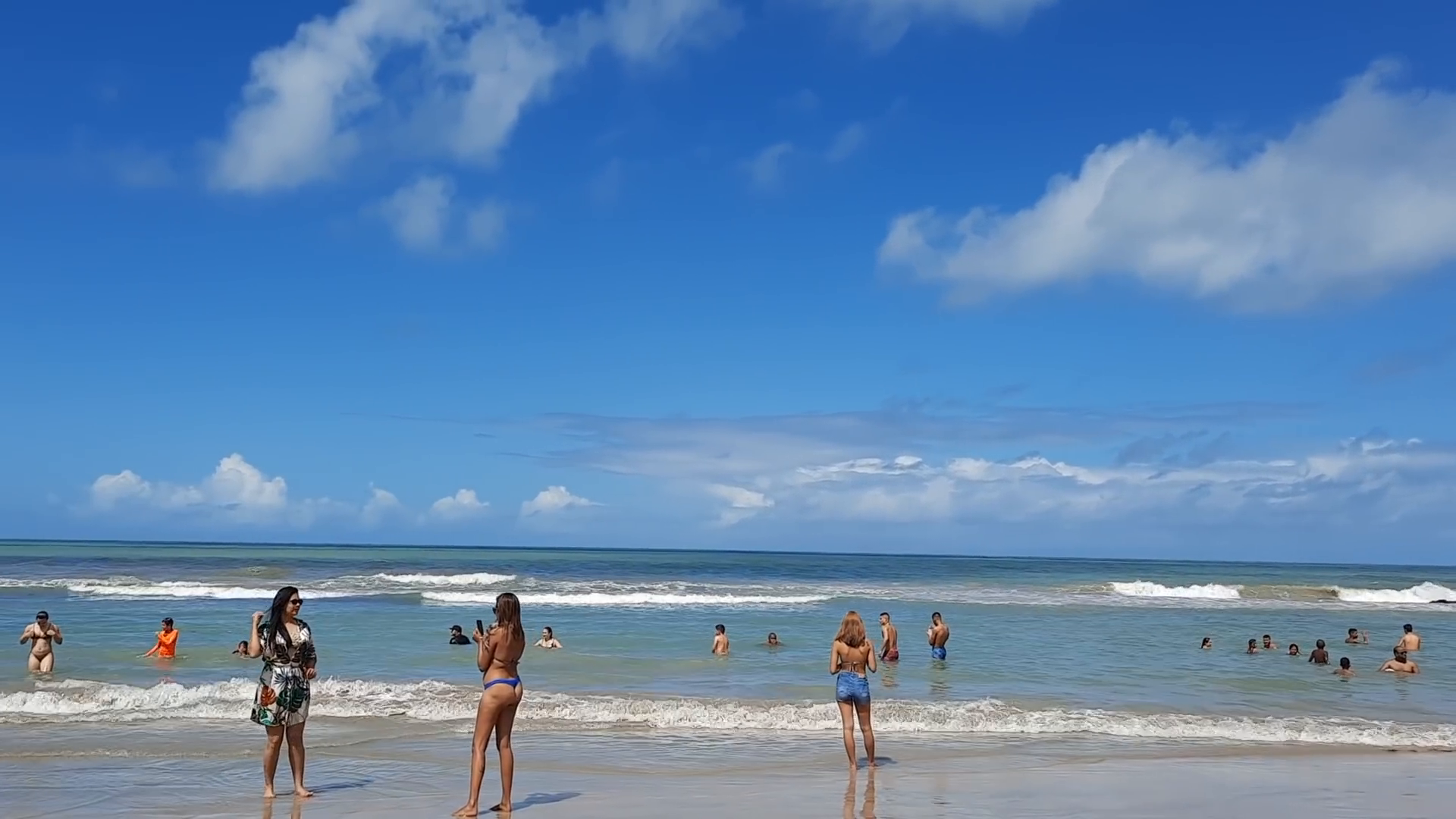 Swimming Object Detection Model by Banhistas