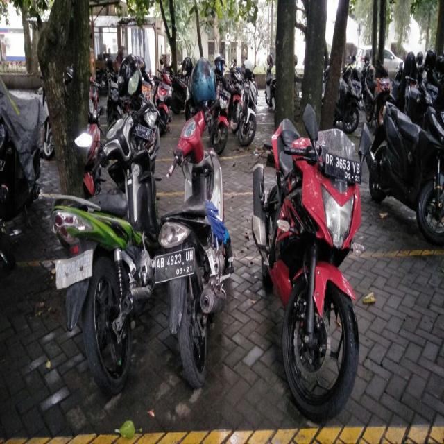 motorcycle front Instance Segmentation Dataset by Bobba