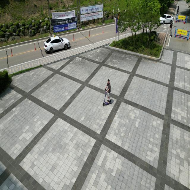 Kickboard Data(+drone) Object Detection Dataset by KTS Data