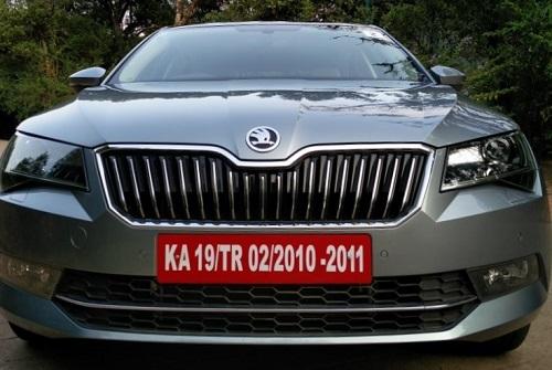 Vehi And License Plate Detection Object Detection Dataset By Anpr Yolov8