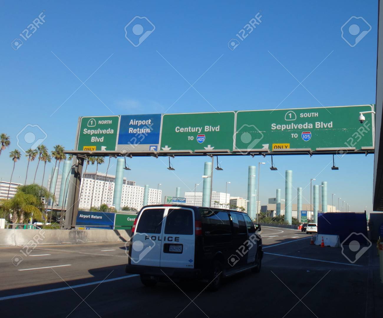 3-class traffic sign labeling Object Detection Dataset by new-workspace ...
