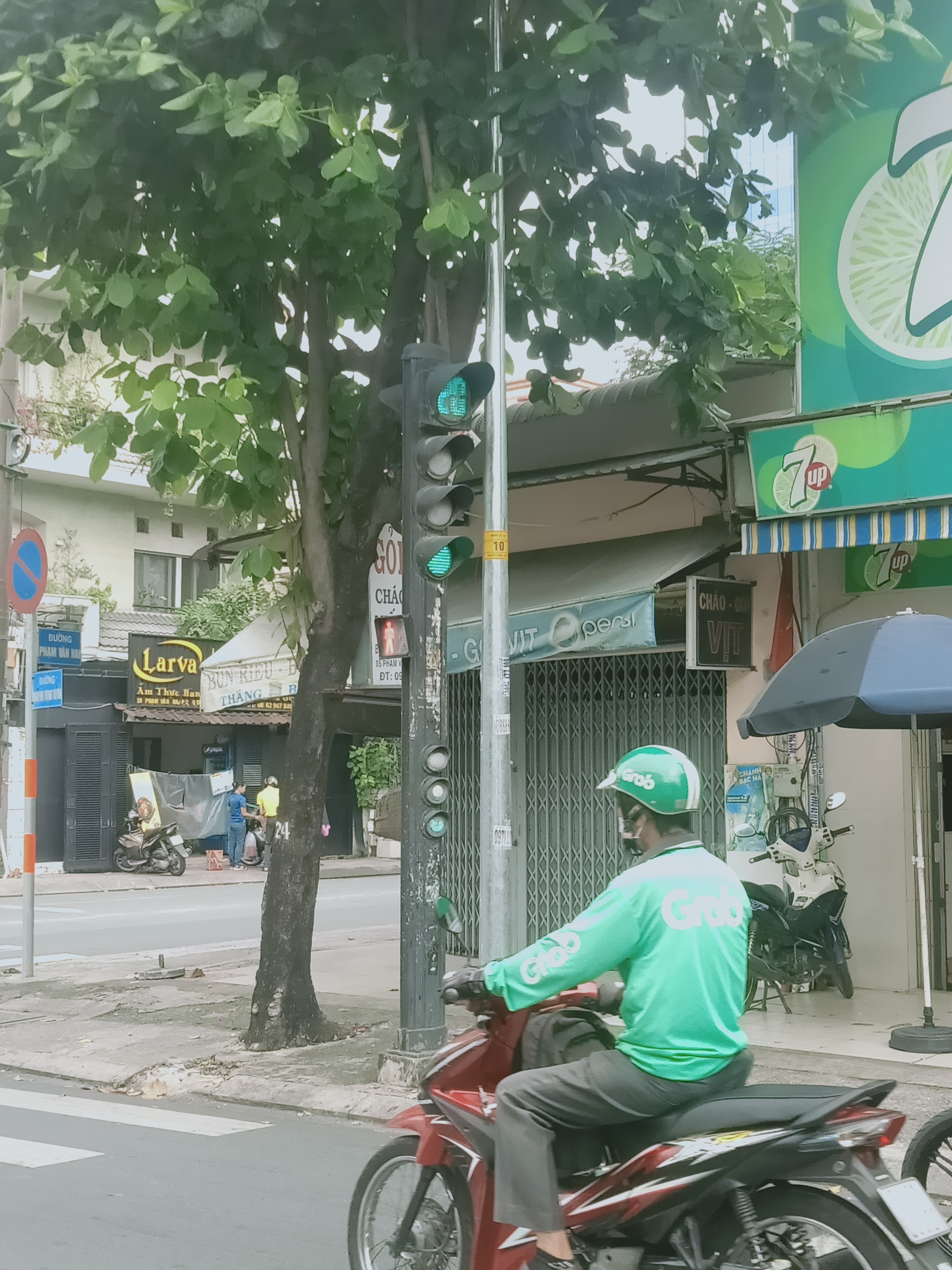 Traffic Light 5 Object Detection Dataset by todat