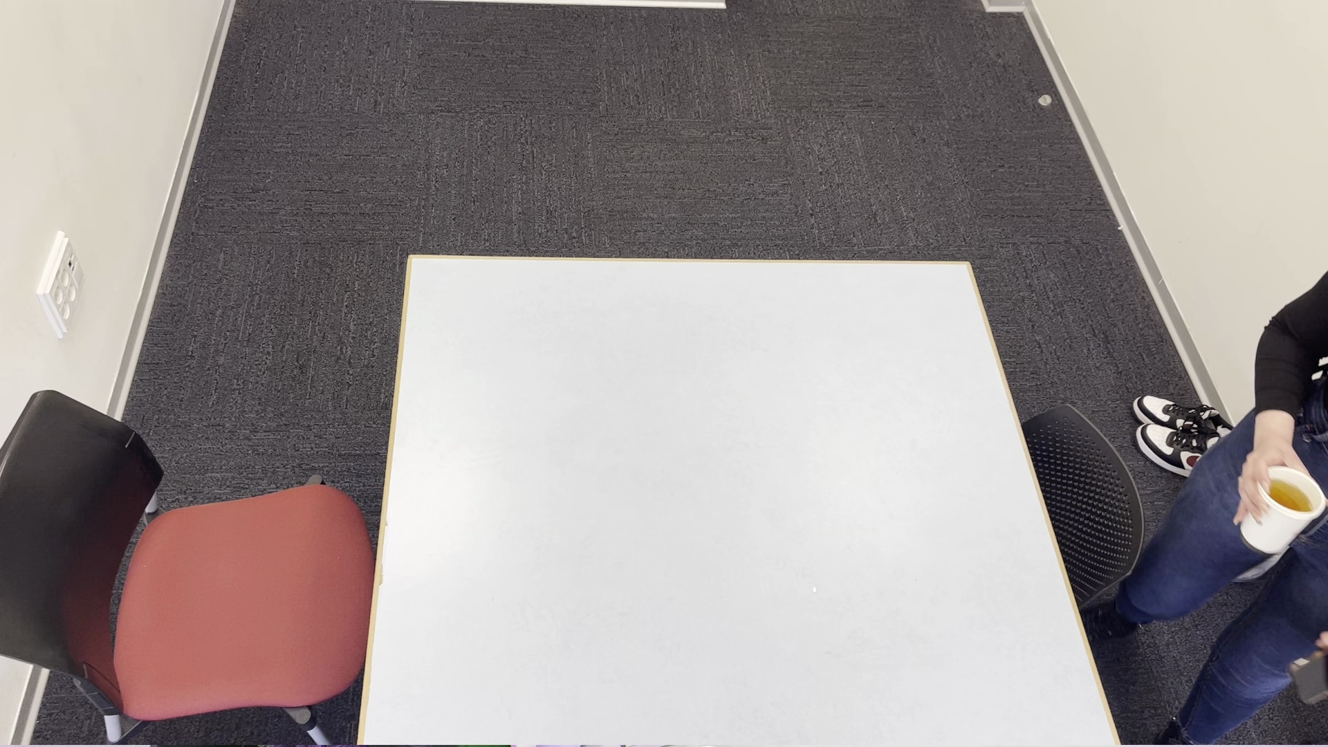 unempty-desk Object Detection Model by MajdDavid