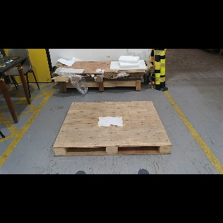 Pallet Detection feet-pallet-pal Object Detection Dataset by LSCM