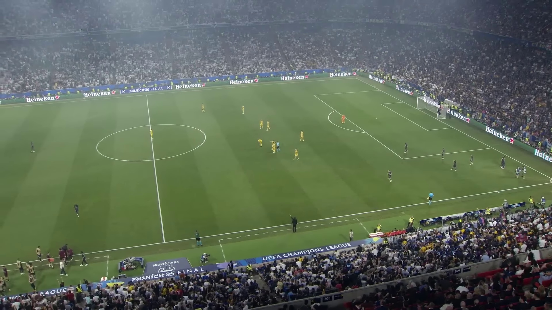 Football Player Detection" Object Detection Dataset by Premium Series
