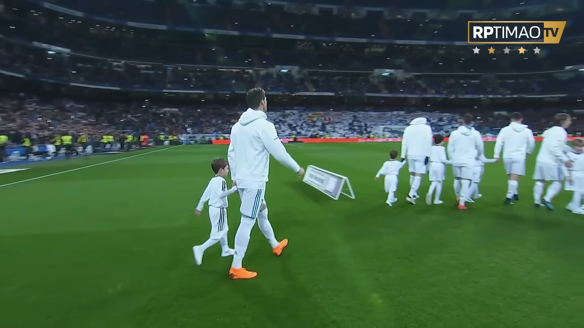 close-up Classification Dataset by Football Highlight dataset augmentations