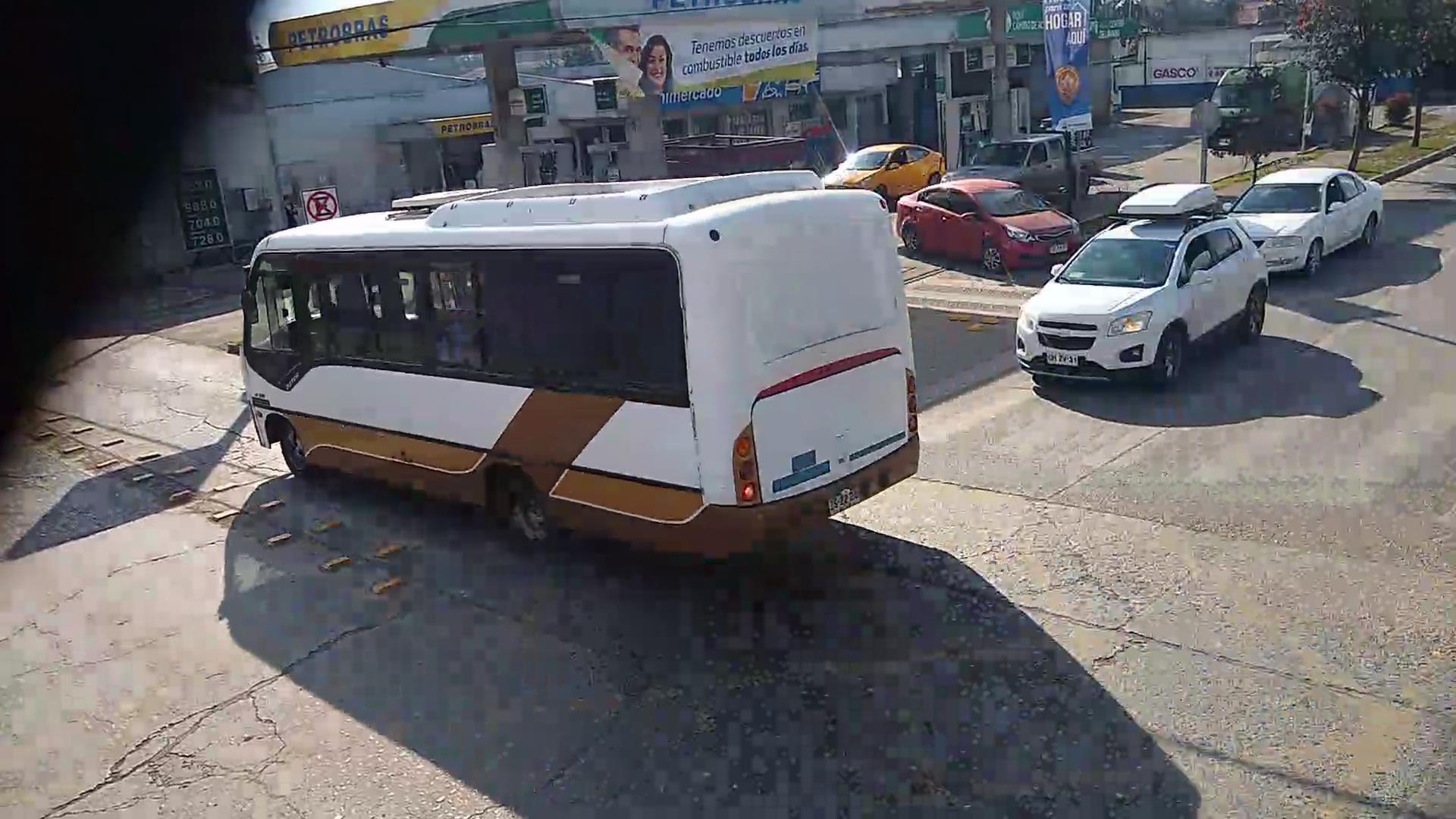 bus_extraV2 Object Detection Dataset by Javier Carrasco