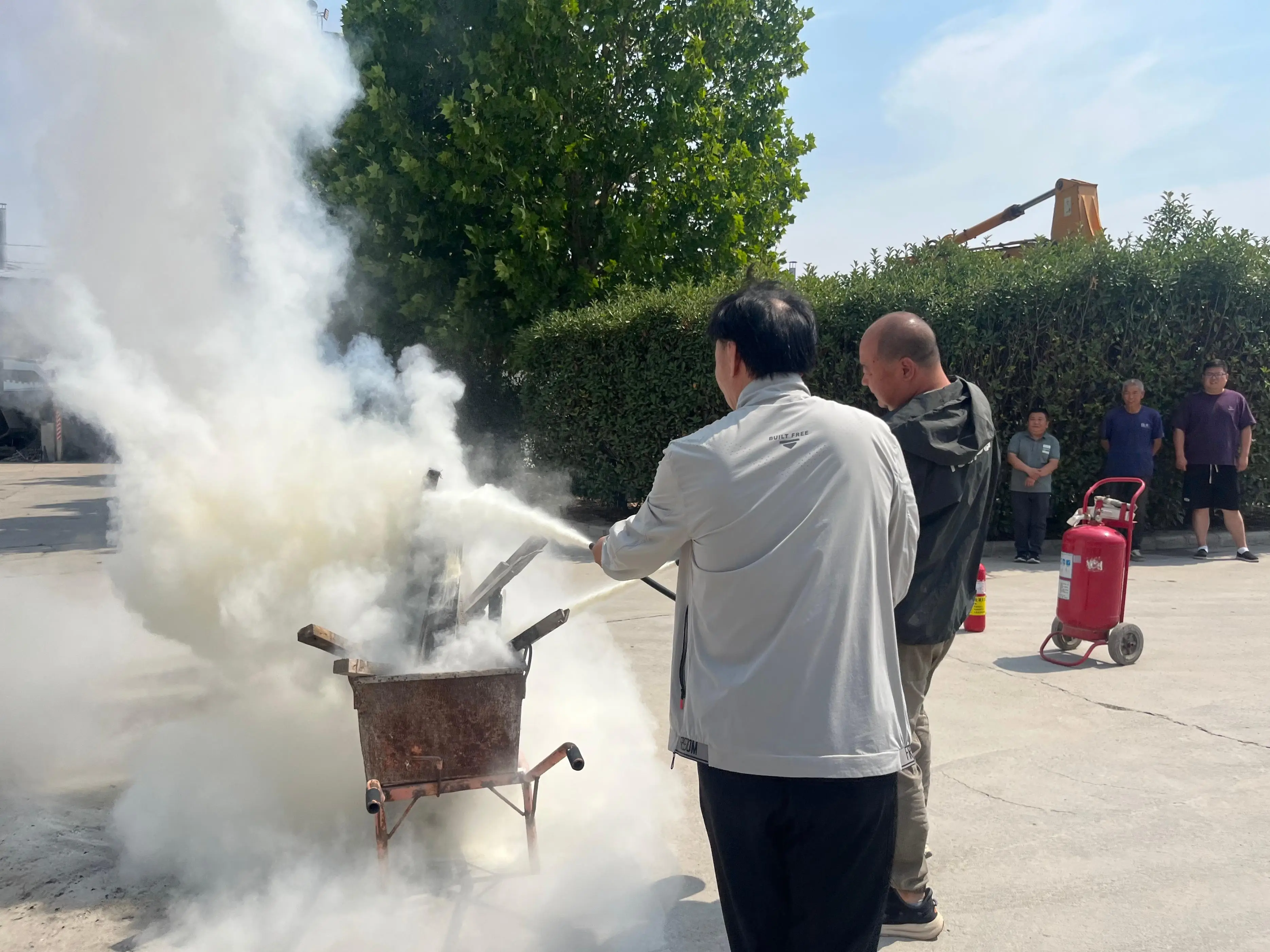 fire_extinguisher Object Detection Dataset by Yolofe