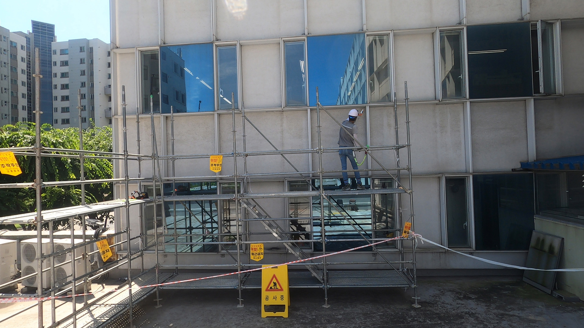 construction worker PPE Object Detection Dataset by qwer