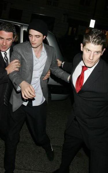 first (first-nyrzm) - Roboflow Universe