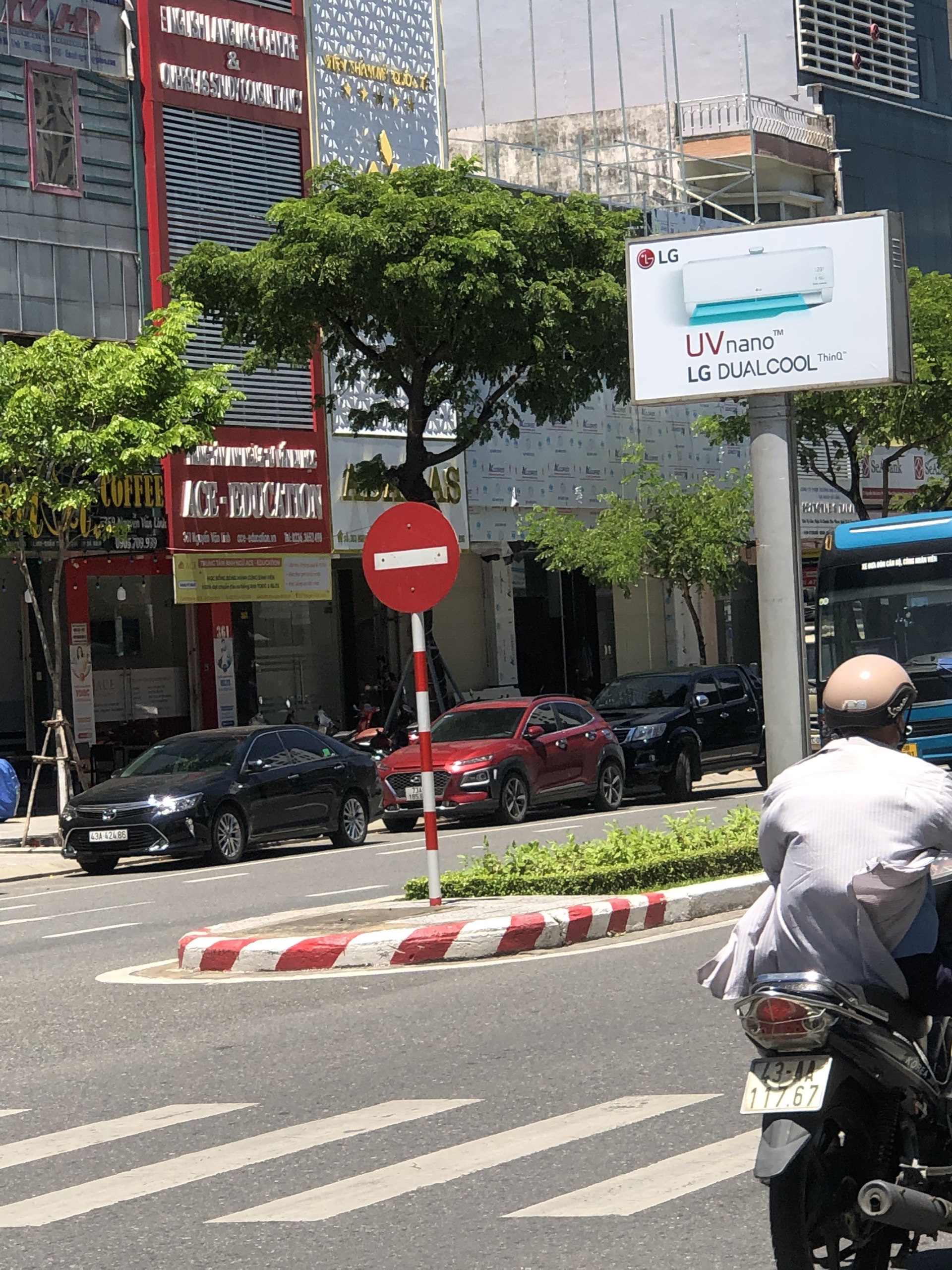 YOLO_traffic_signs Object Detection Dataset by long