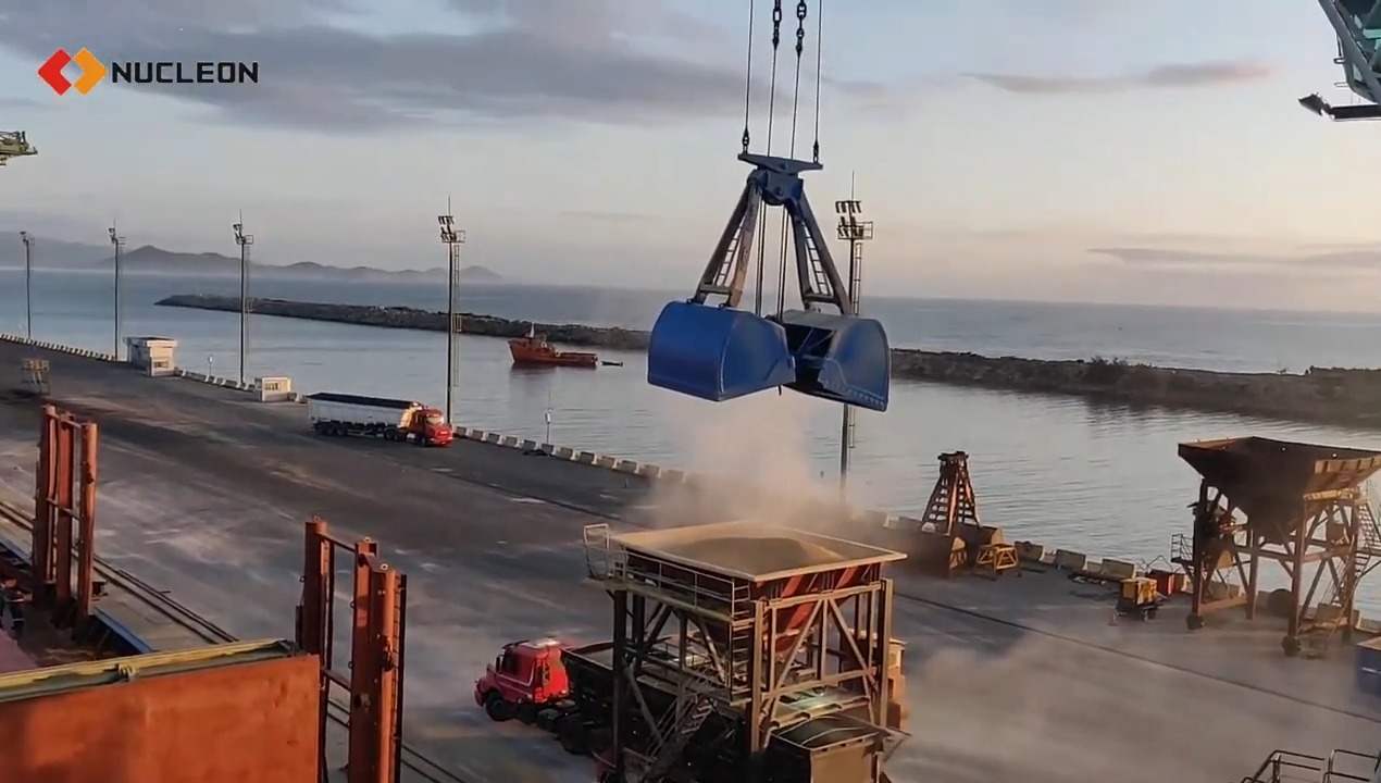 Eyes on task - Roboflow Universe