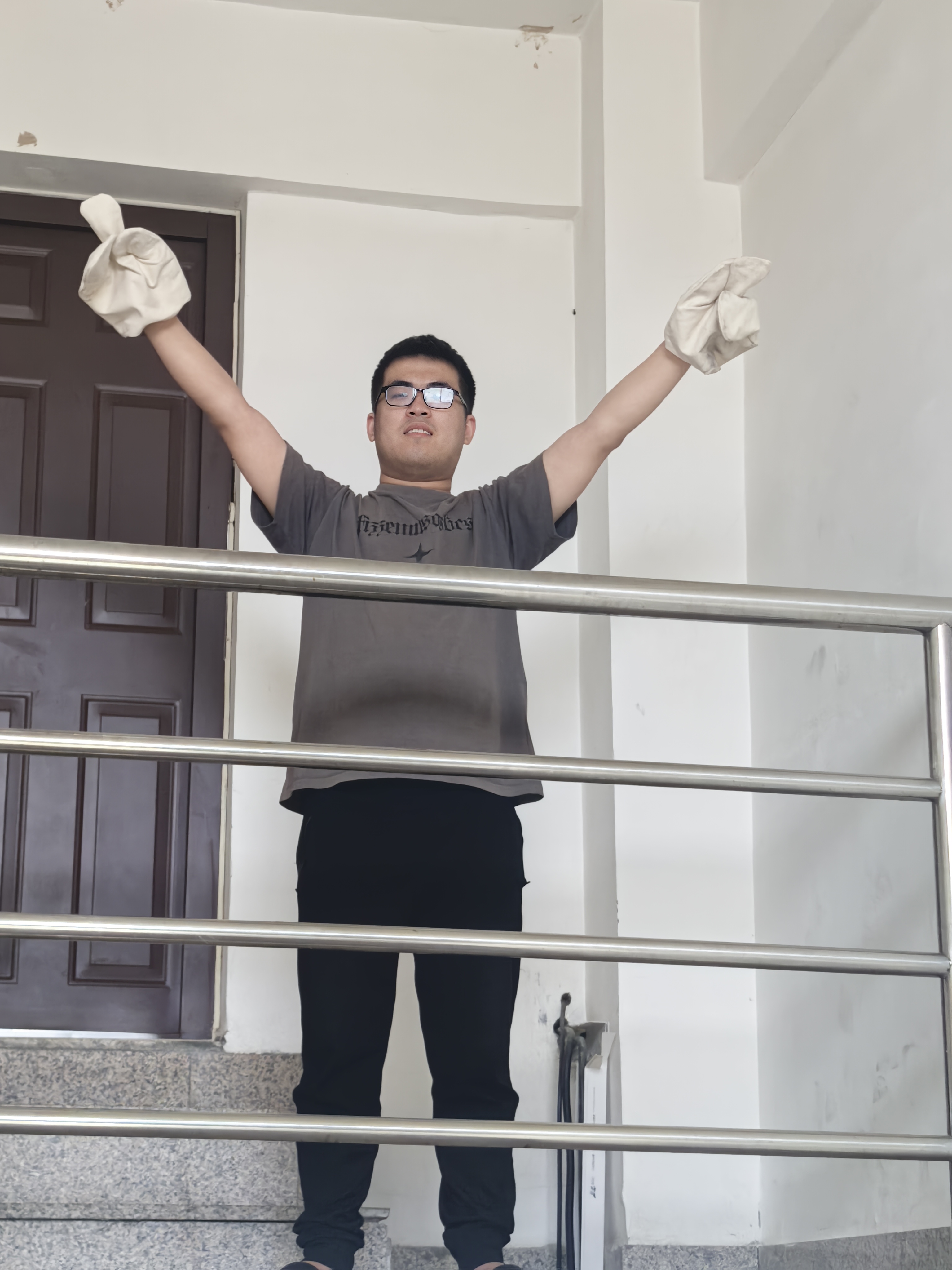 gloves-detection Object Detection Dataset by YYM