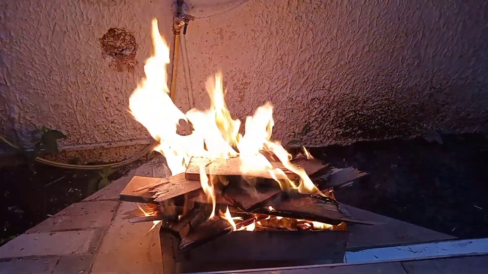 youtobe_fire Object Detection Dataset by fire ano