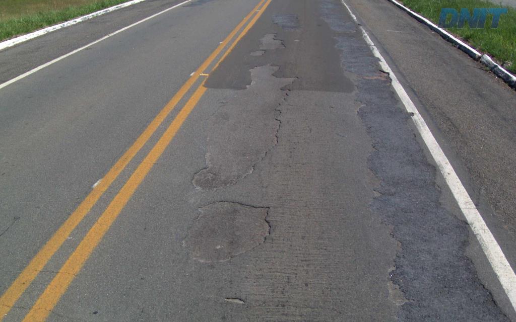 Asphalt Crackd Detection Instance Segmentation Dataset By Yolov5x