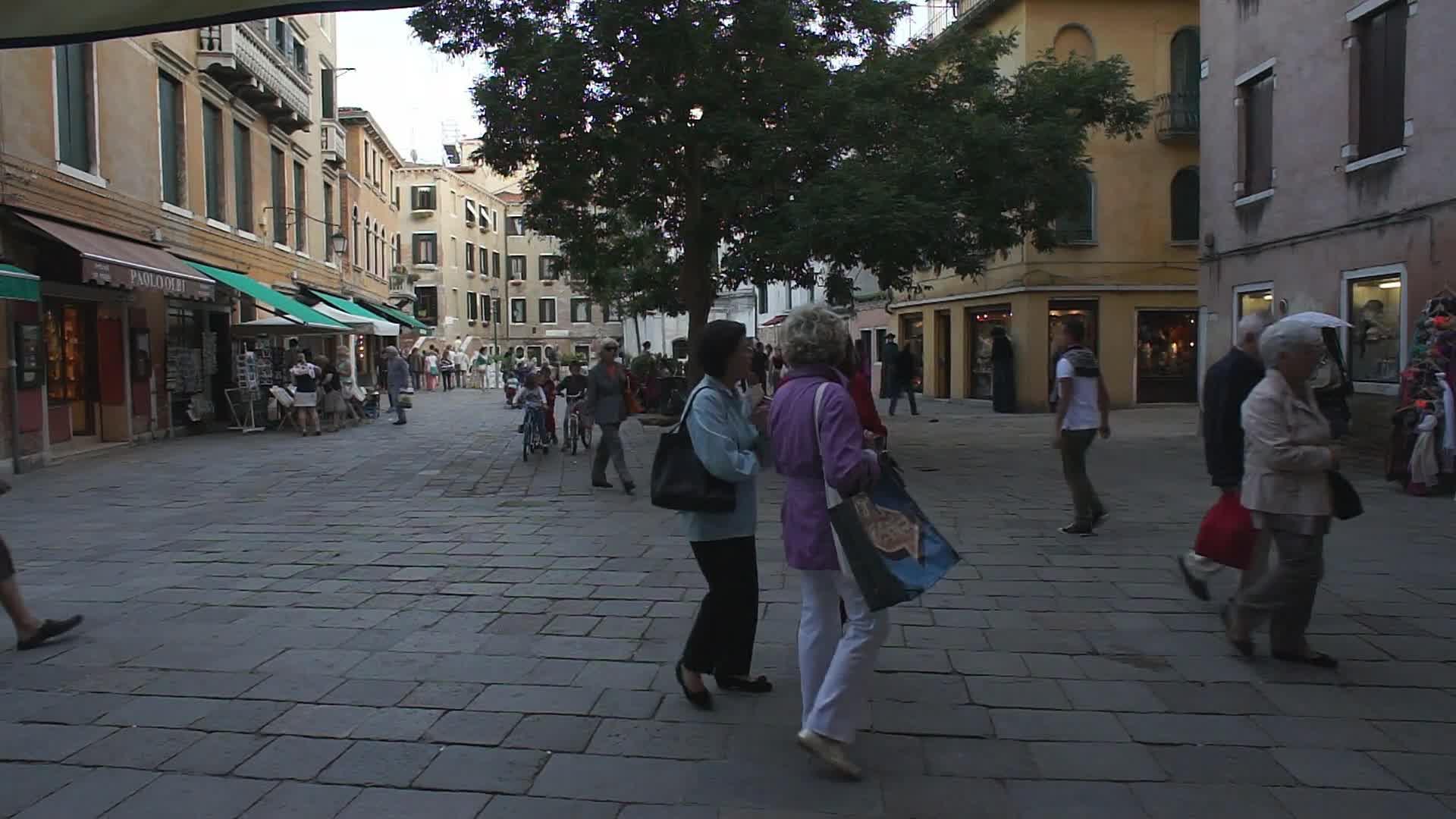 Mot17 Training Object Detection Model V1 2024 04 12 1 06am By Yolov7model