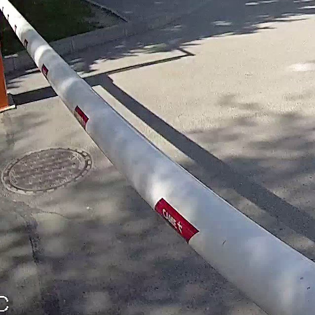 barrier Object Detection Dataset by balagan