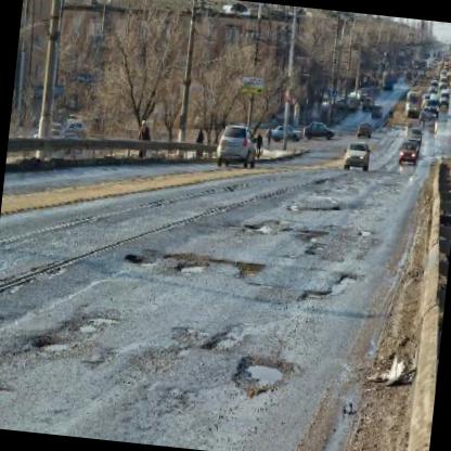 pothole_speedbump_dataset_v1 Object Detection Model by roadmodels