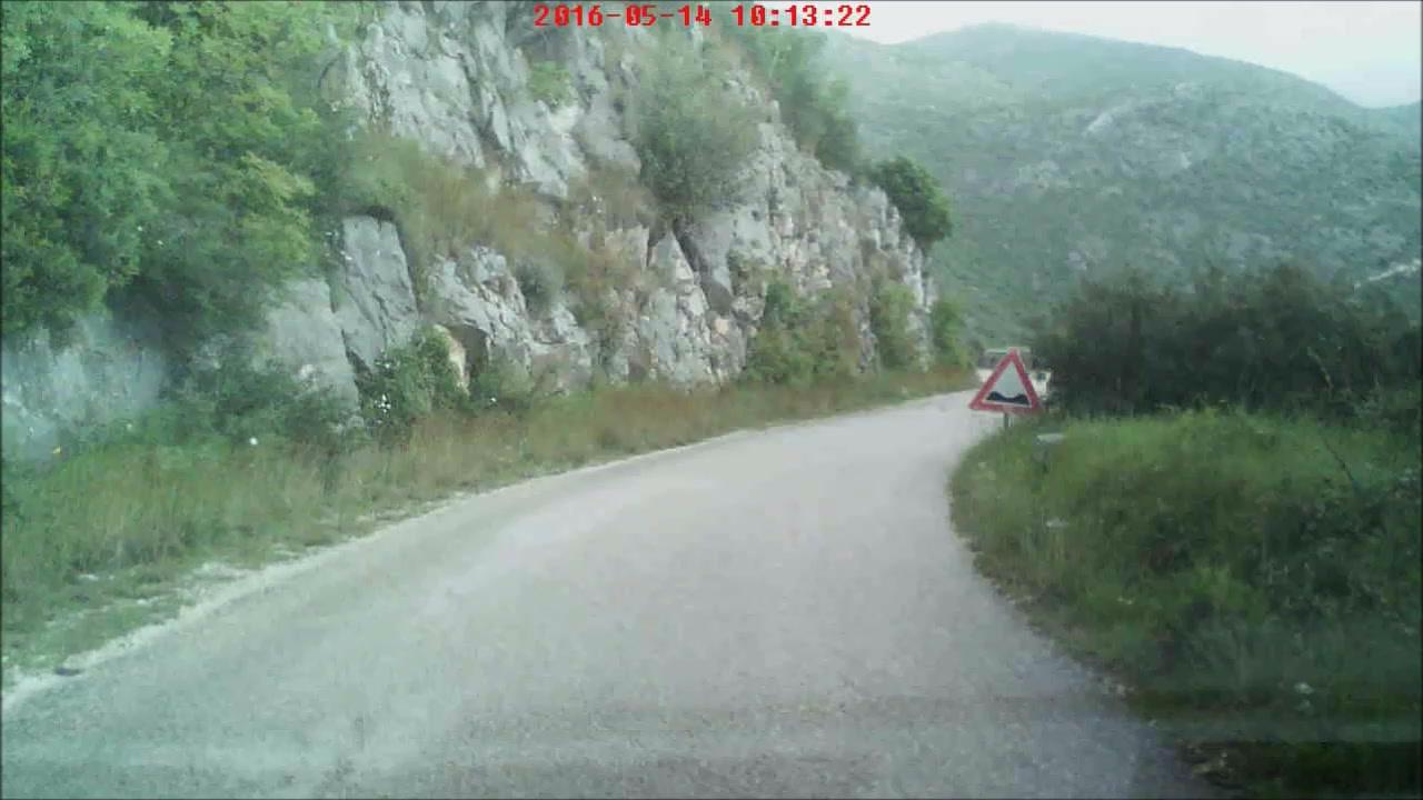 Traffic_signs_detector Object Detection Model by YOLO