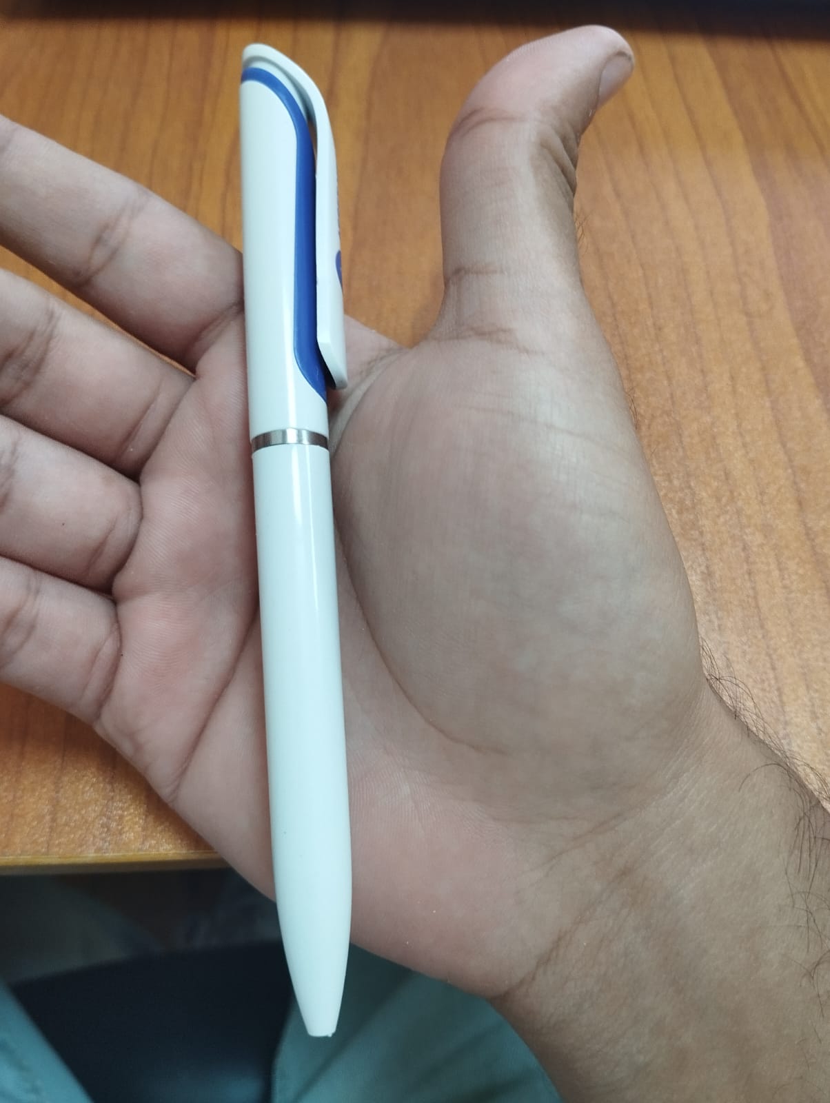 Pen Object Detection Dataset and Pre-Trained Model by buc