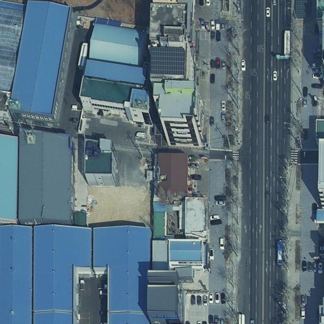 roof_detection Instance Segmentation Dataset and Pre-Trained Model by tim