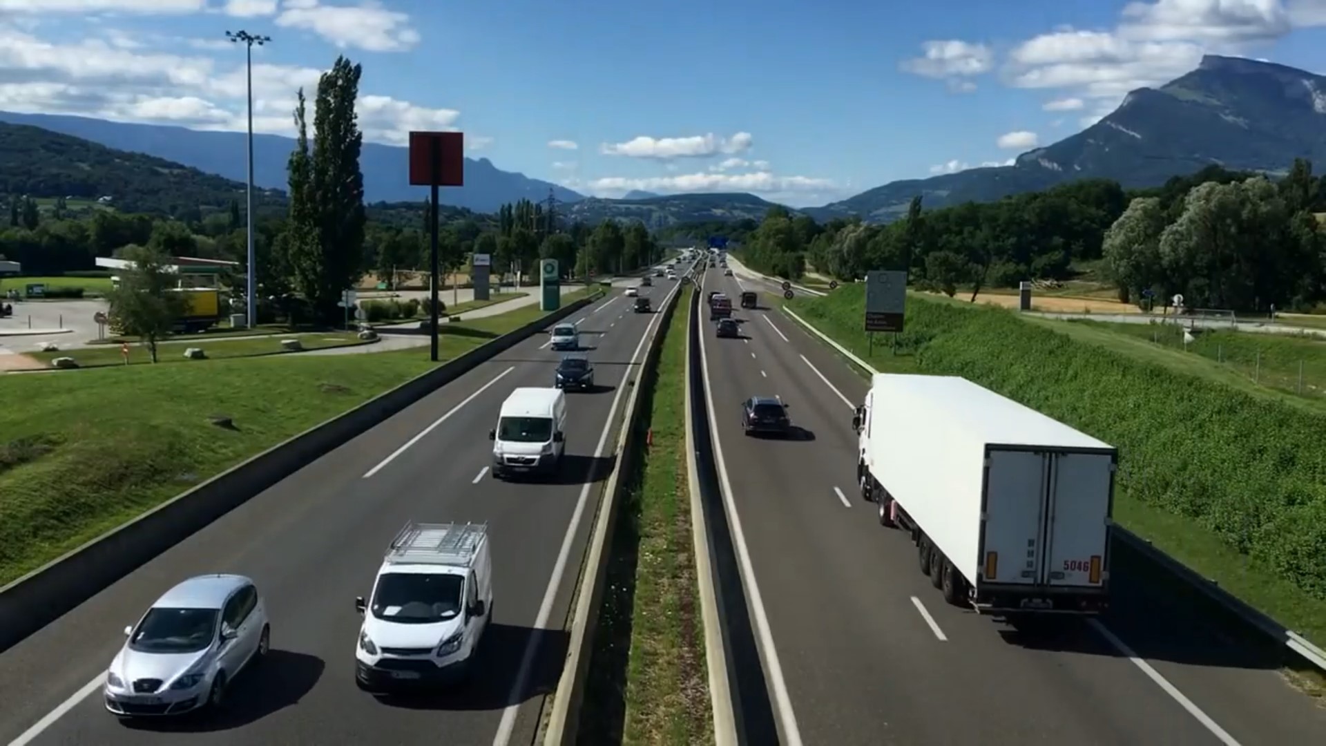 Classification of vehicles Classification Dataset by ICUBE