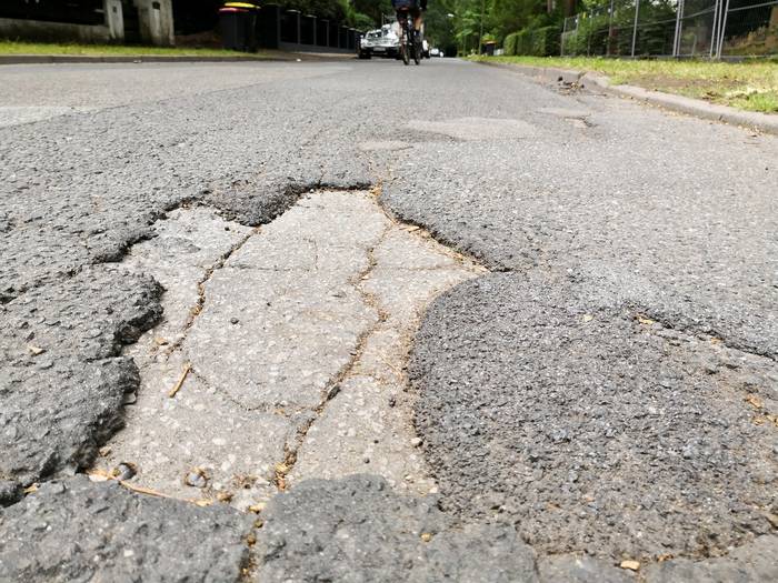 Pothole_Segmentation_YOLOv8 Instance Segmentation Dataset by myfristworkspace