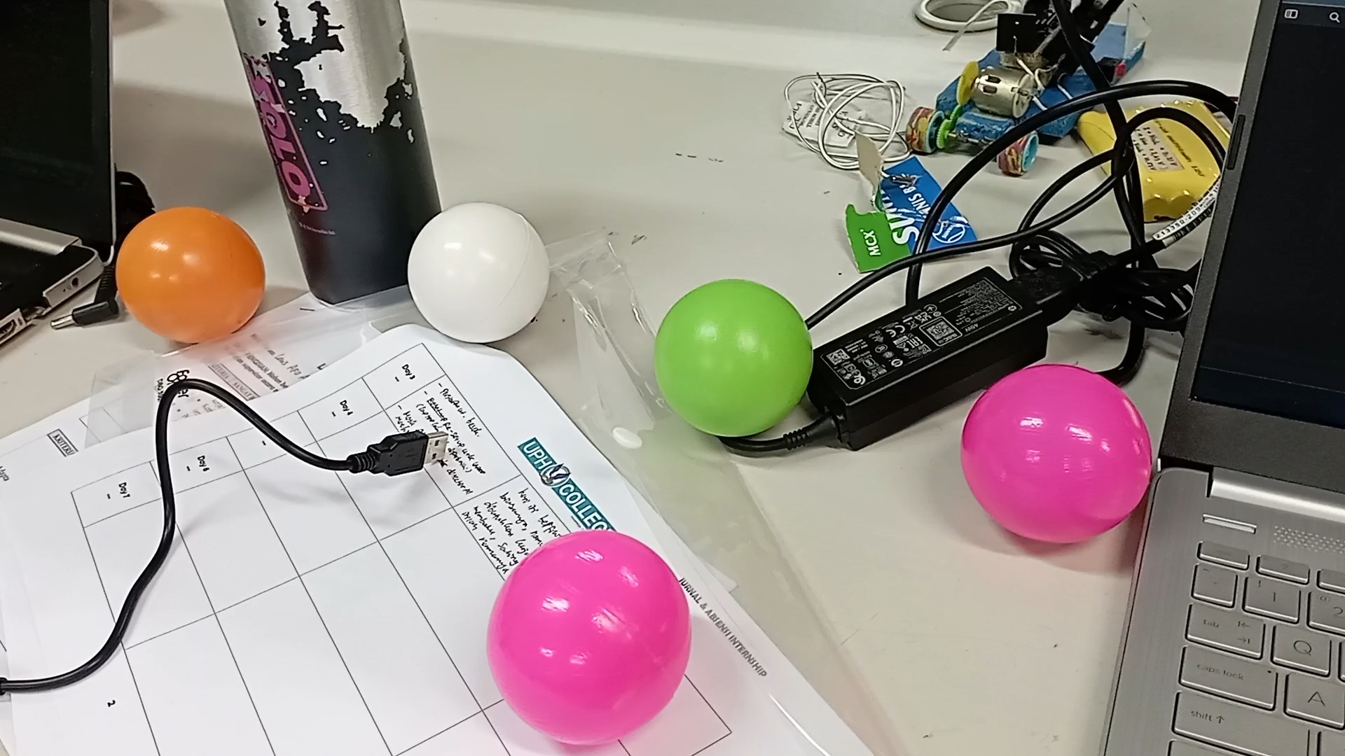 ball detector (ball-detector-ovbmj) - Roboflow Universe