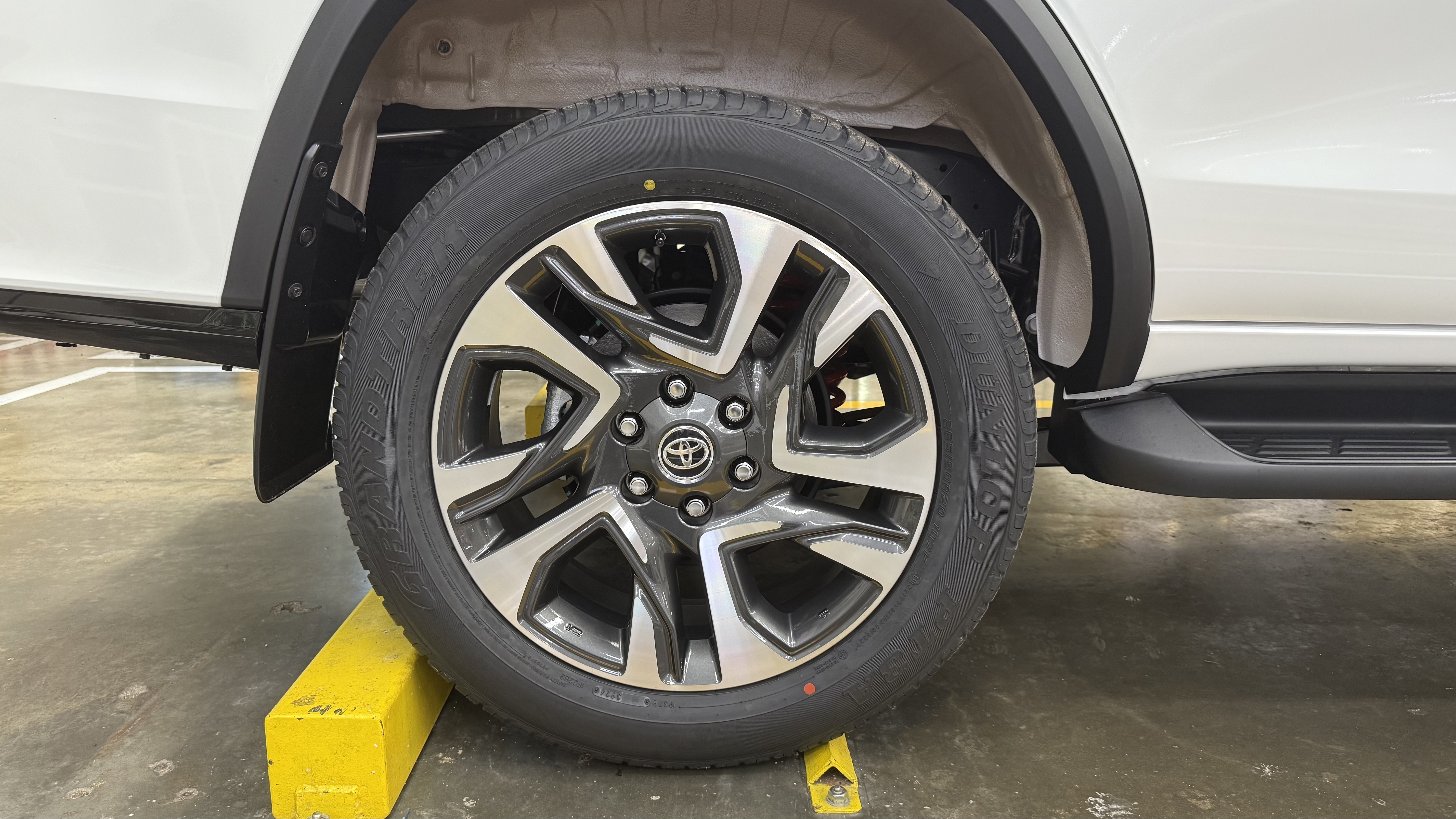 tire brand Object Detection Model by tire brand