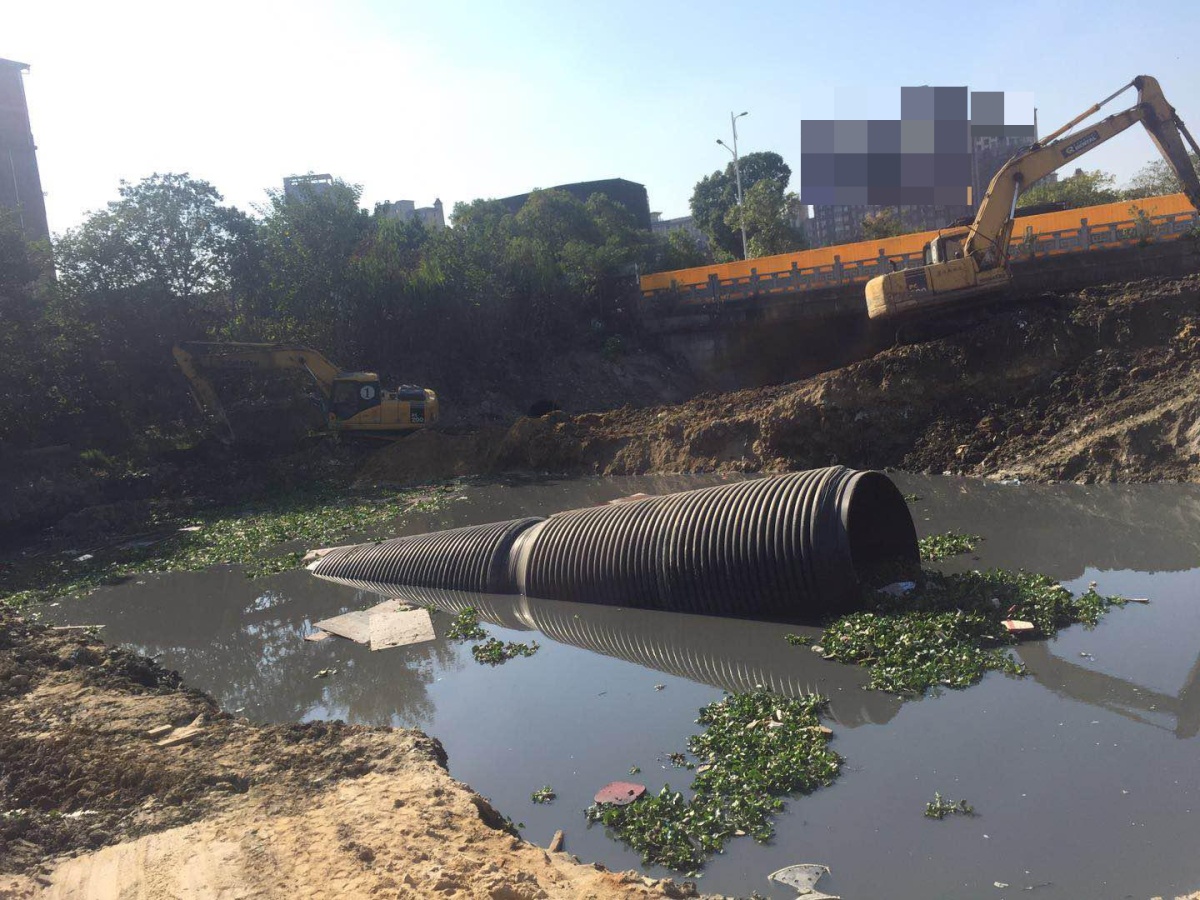 HQ + hole detection, moving objects Instance Segmentation Dataset by thesis