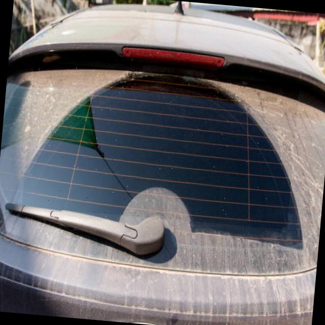 Car Dirt Detection Classification Dataset by Image Classification