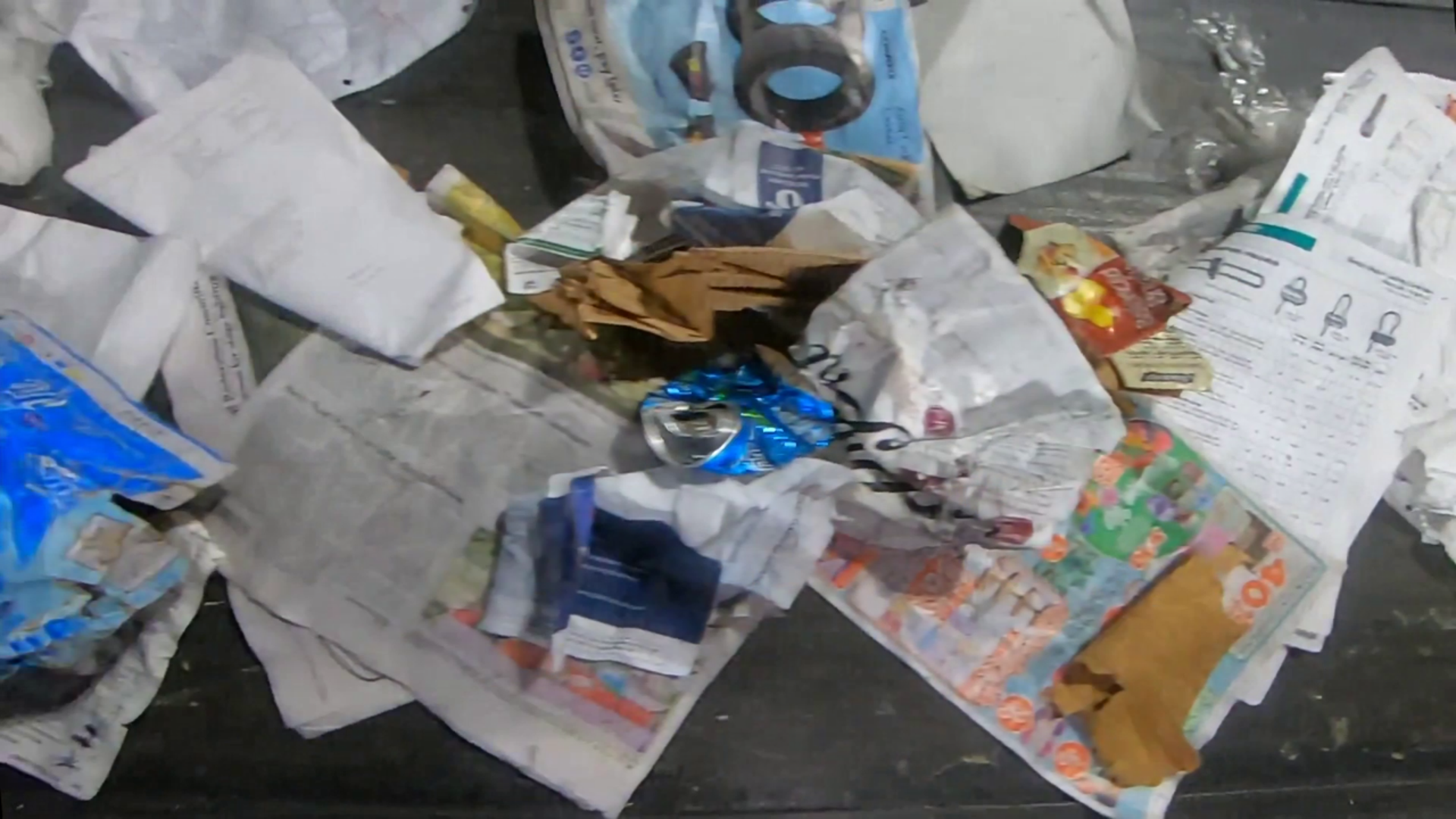 Waste Instance Segmentation Dataset by Le Wagon