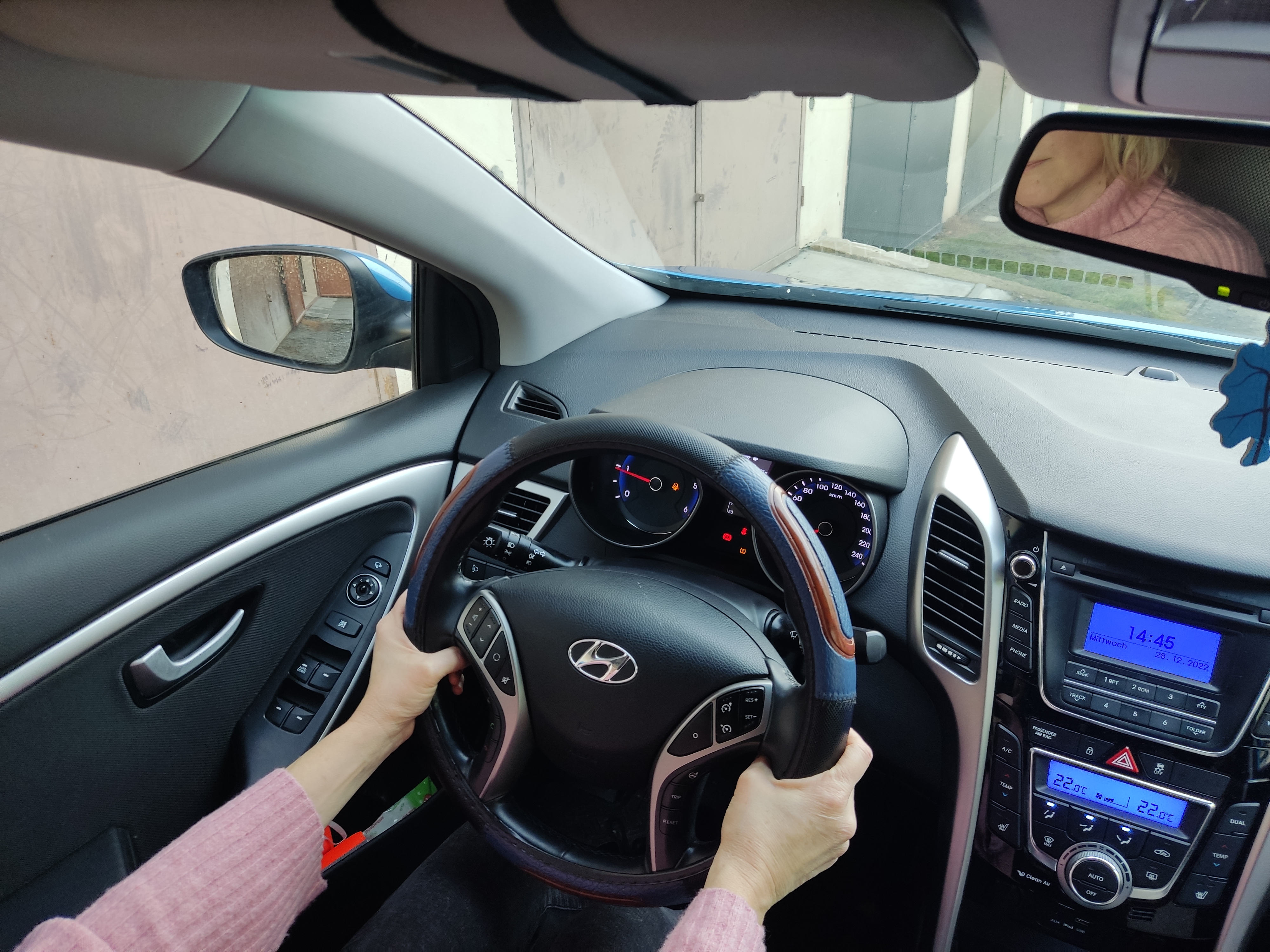 Steering wheels Detection 01 Object Detection Dataset by Slovak ...