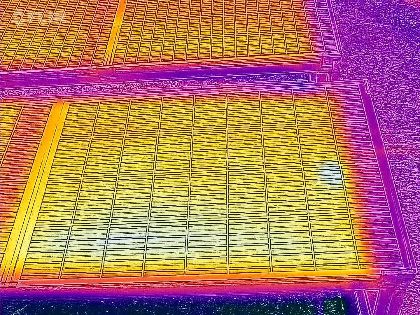 Deteksi Titik Hot Spot pada Panel Surya Object Detection Model by Work
