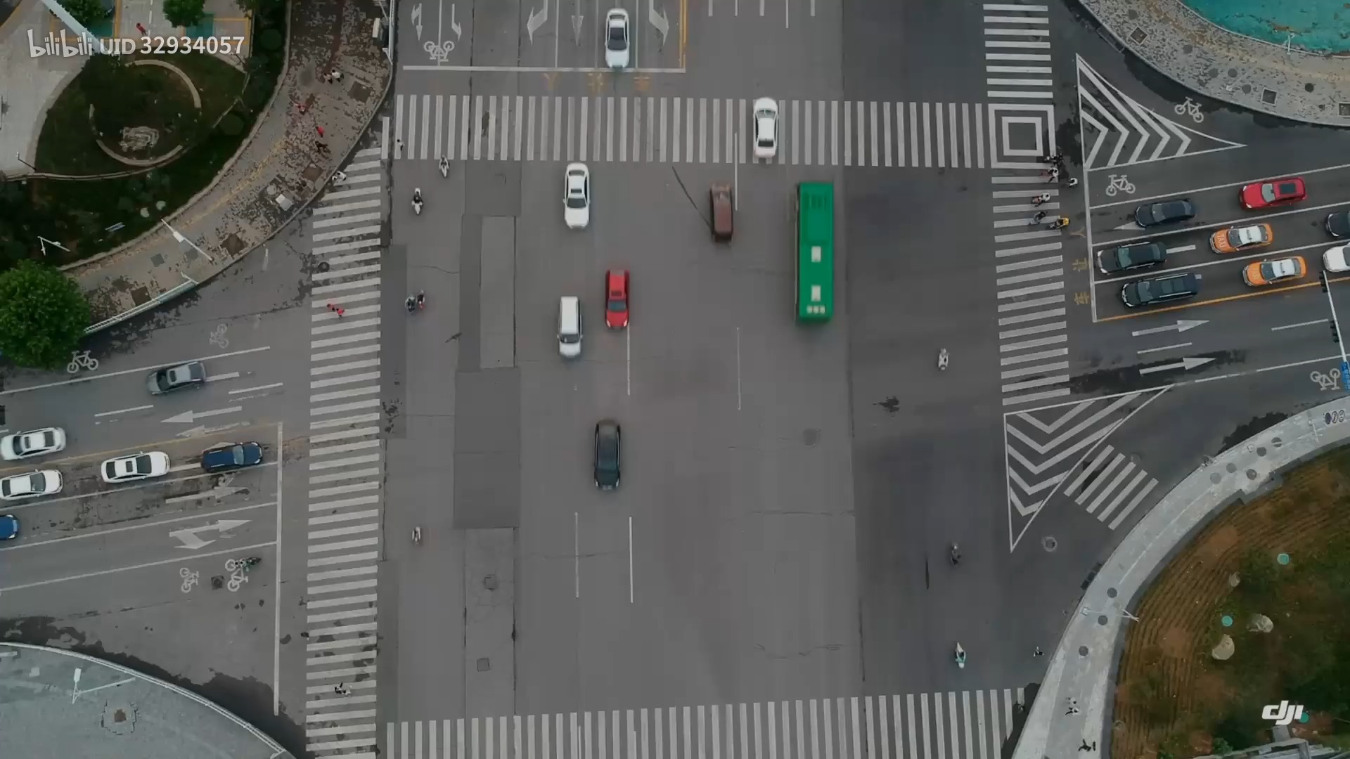 bus car trunk van Object Detection Dataset and Pre-Trained Model by bus car trunk and van