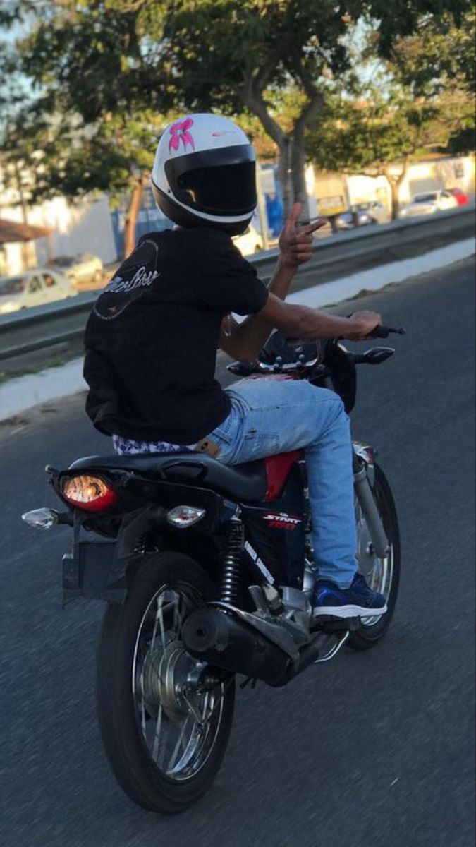 Dataset Of People With Helmet Object Detection Dataset By School