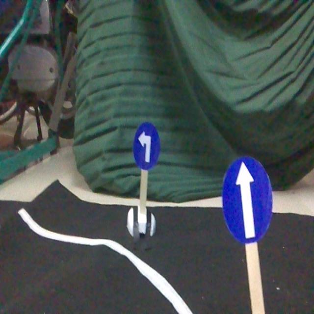 lable_sign Object Detection Dataset and Pre-Trained Model by HCMUTE