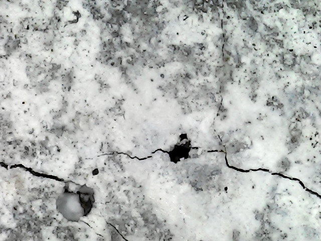 crack Instance Segmentation Dataset by YILMAZ